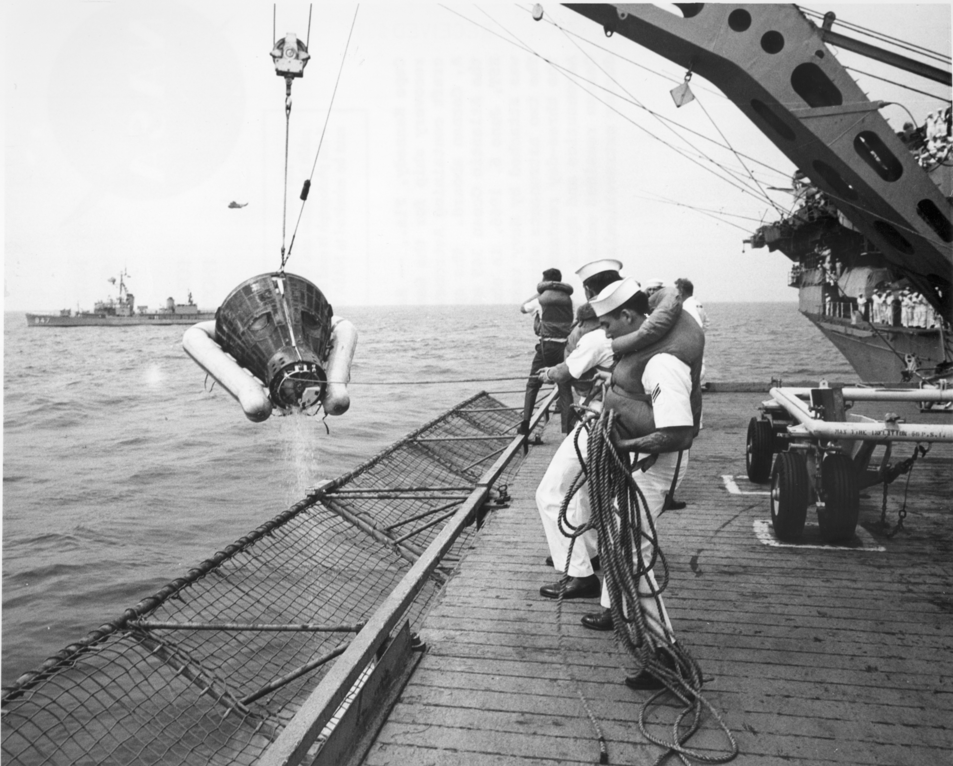 Navy and NASA: From Mercury to Apollo - USNI News