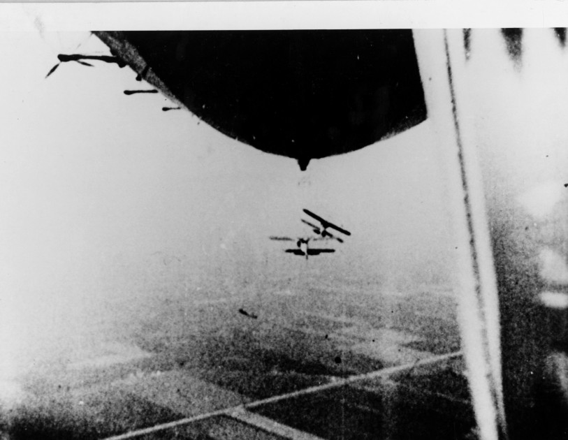 Photo Gallery: USS Macon, The Navy's Last Flying Aircraft Carrier ...