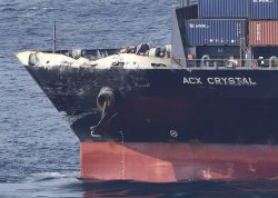 VIDEO: Stricken Destroyer USS Fitzgerald Returns to Yokosuka; Search ...