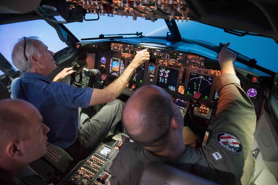 VCNO Moran: Navy Looking for Augmented Reality Trainers that are ...