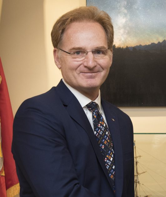 Navy Leaders See Possible Path to 355 Ships by the 2030s - USNI News