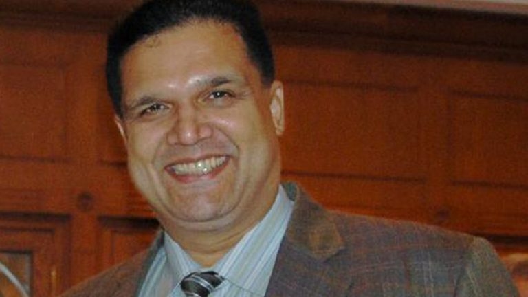 Retired CWO Admits Taking $45K in Bribes, Pleads Guilty in Feds' 'Fat ...