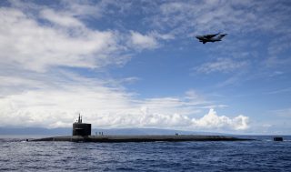 VIDEO: Ballistic Missile Submarine Tests Aerial Resupply With Air Force ...