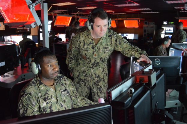 VIDEO: Navy Expanding Use of Virtual Trainers for Surface Ship Crews ...