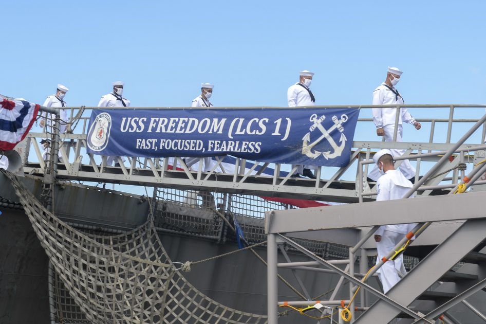 Navy Decommissions First Littoral Combat Ship USS Freedom, Strikes Tug ...