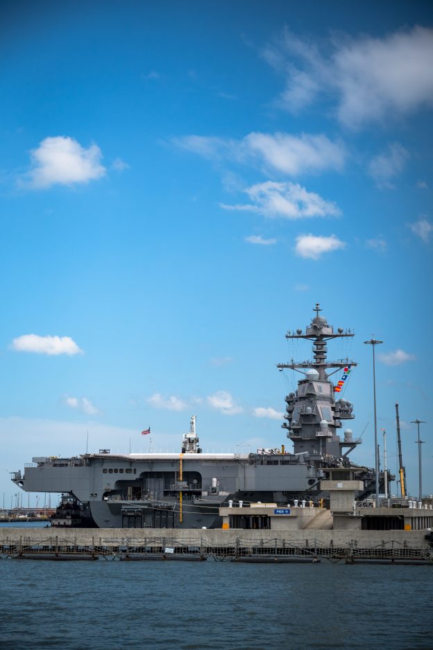 PEO Carriers: USS Gerald R. Ford ‘Fully Delivered’ Ready to Deploy ...