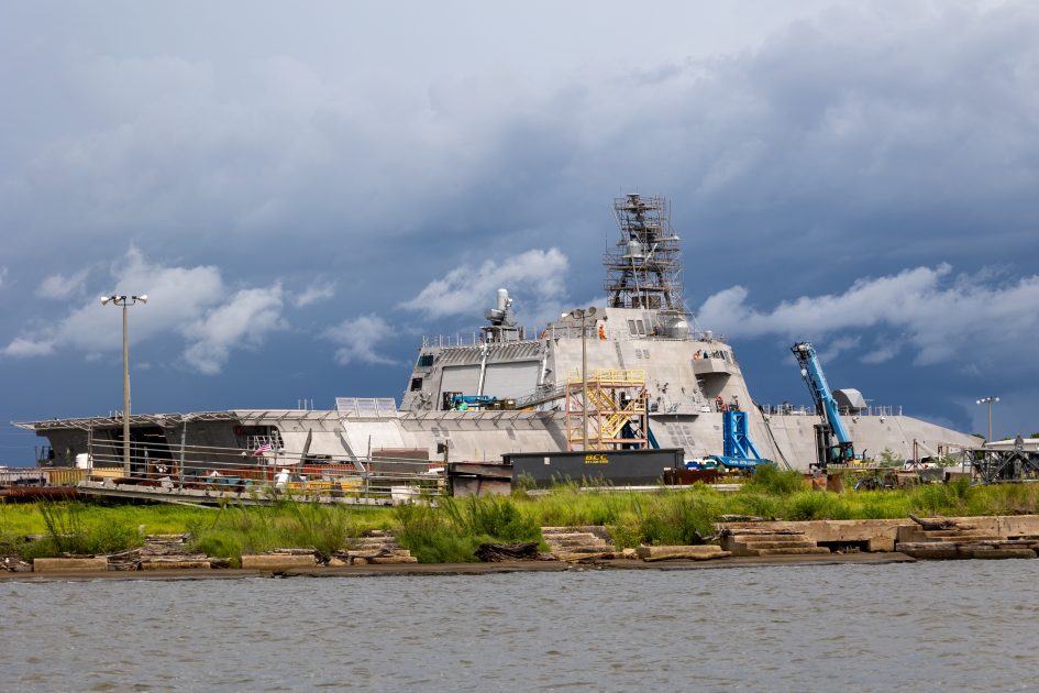 Gulf Coast Shipyards Growing Capacity While Navy Shipbuilding Plans ...