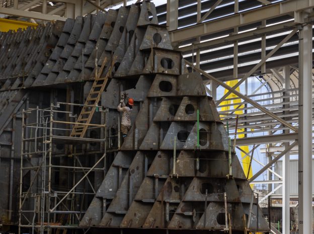 LPD-33 Archives - USNI News