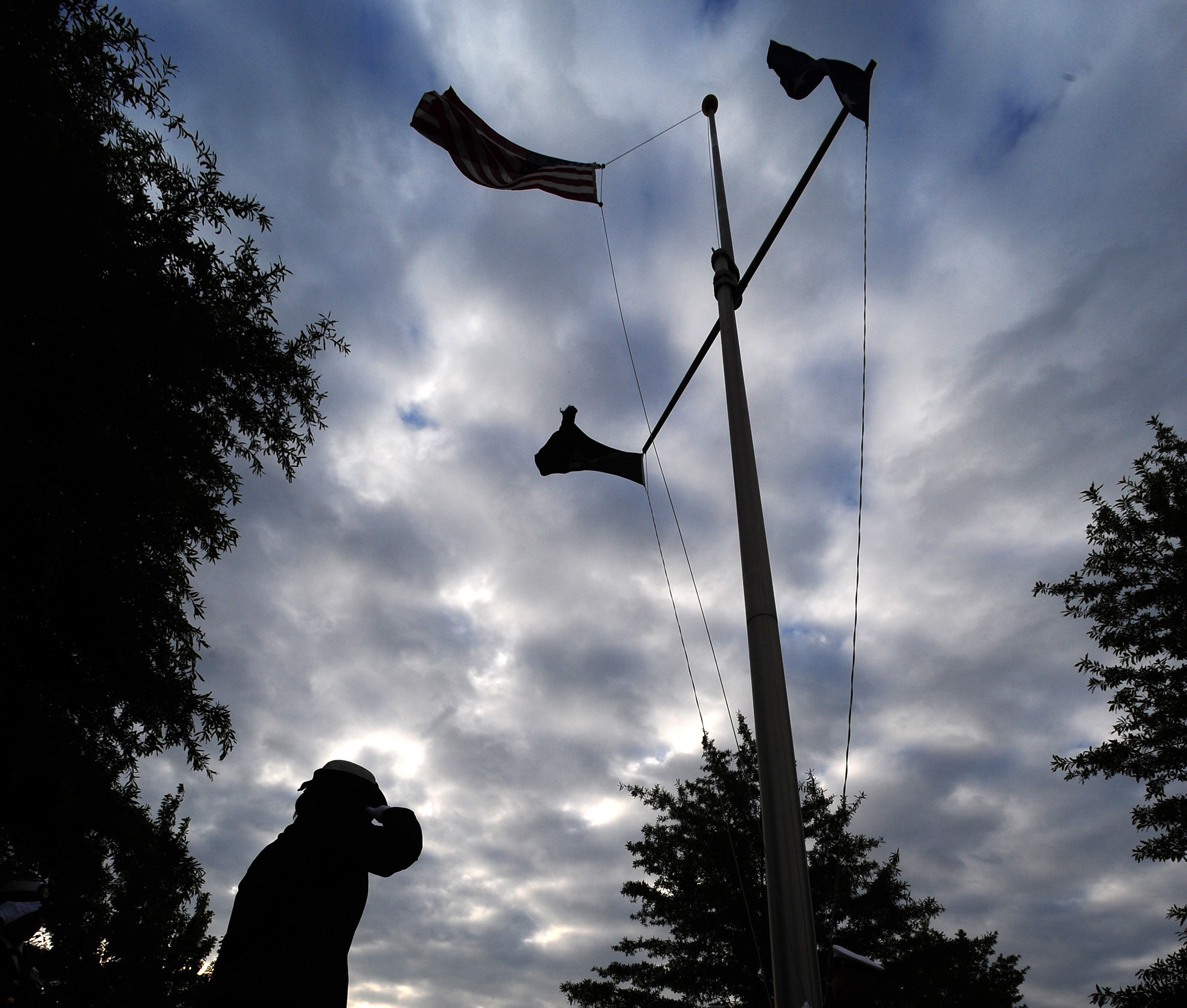 10 Years Later Survivors, Service Come Together To Commemorate Lives ...