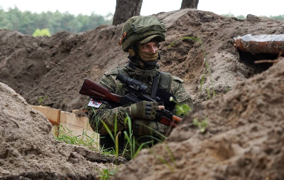 Russia Expanding Munitions Production, Says Norwegian Foreign Minister ...