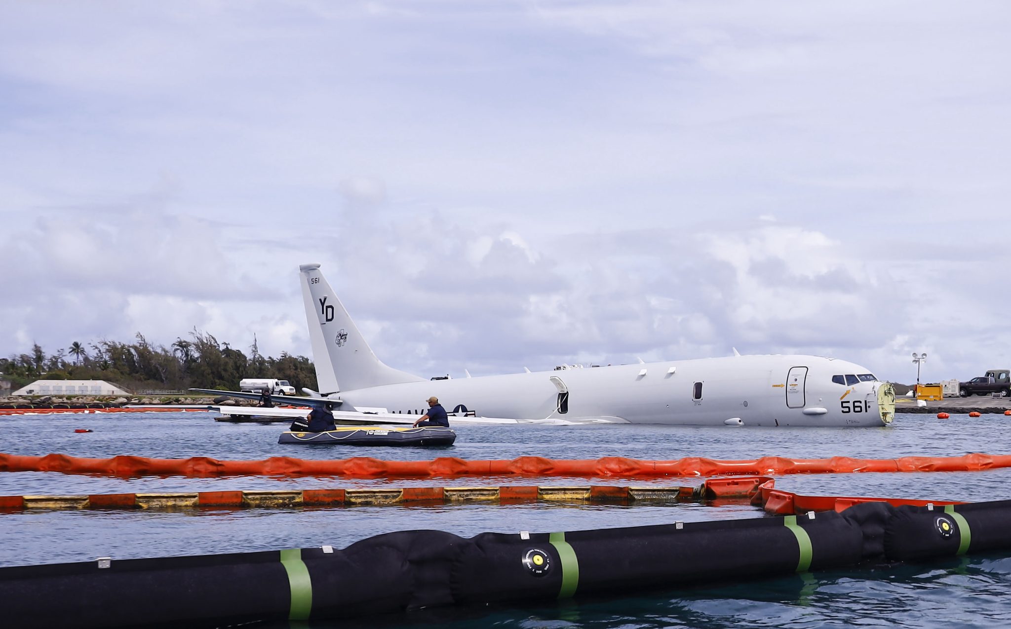 Military Plane in the Water After Runway Overrun - Airliners.net