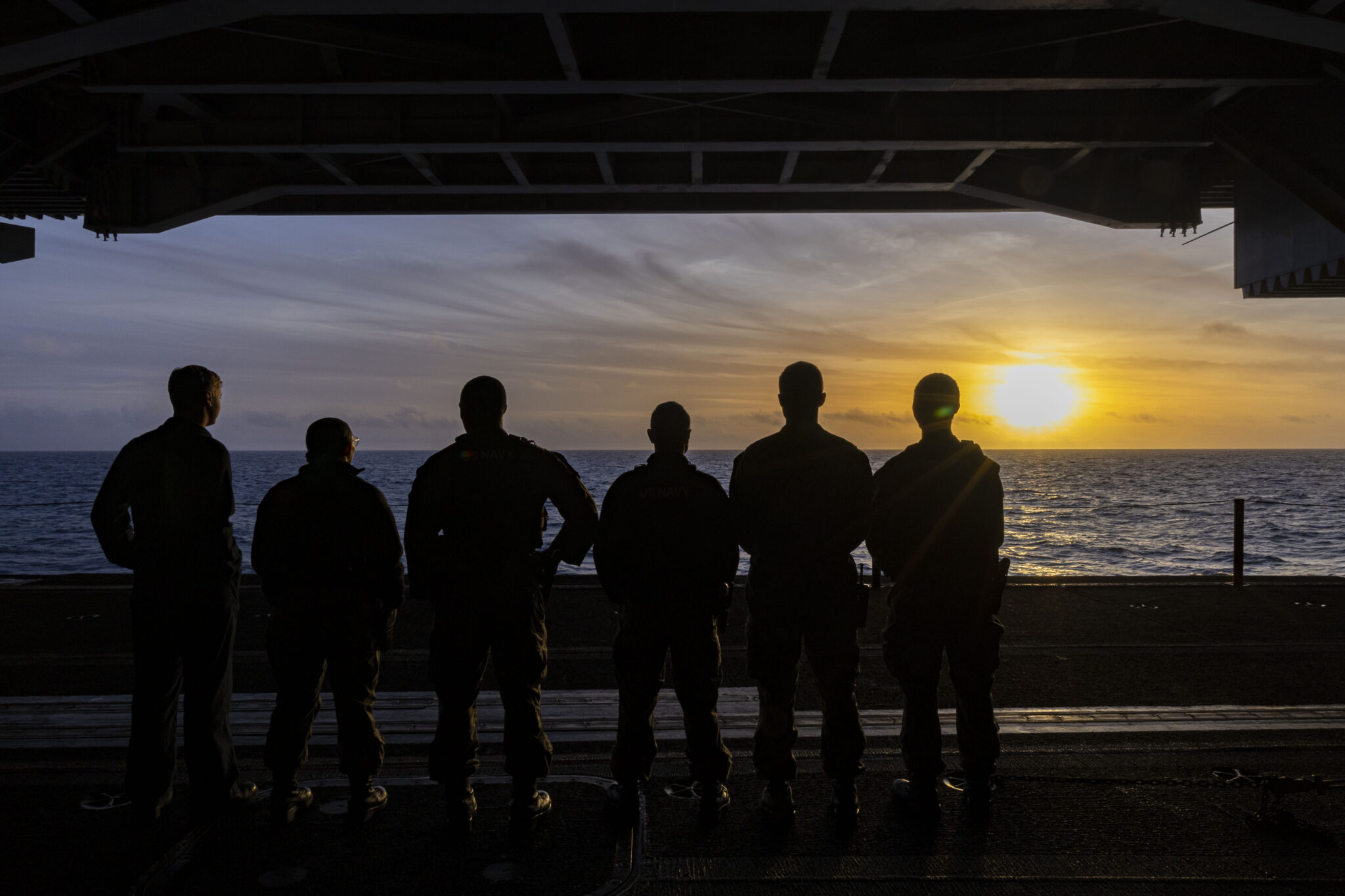 Navy Suicide Rate Hits Four-Year High, Marine Rate Unchanged - USNI News