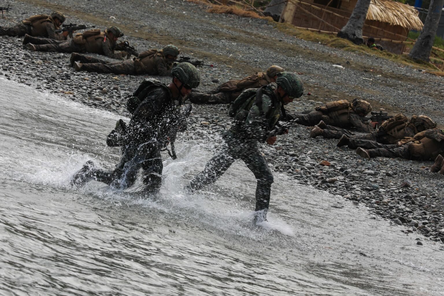 U.S. Marines, Philippine Troops Hold Coastal Defense, Amphibious Drills ... U.S. Marines, Philippine Troops Hold Coastal Defense, Amphibious Drills ...