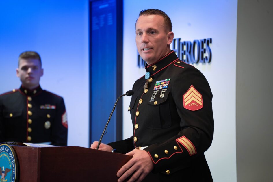 Dakota Meyer's Marine Corps Reenlistment Uncommon, Stats Say - USNI News