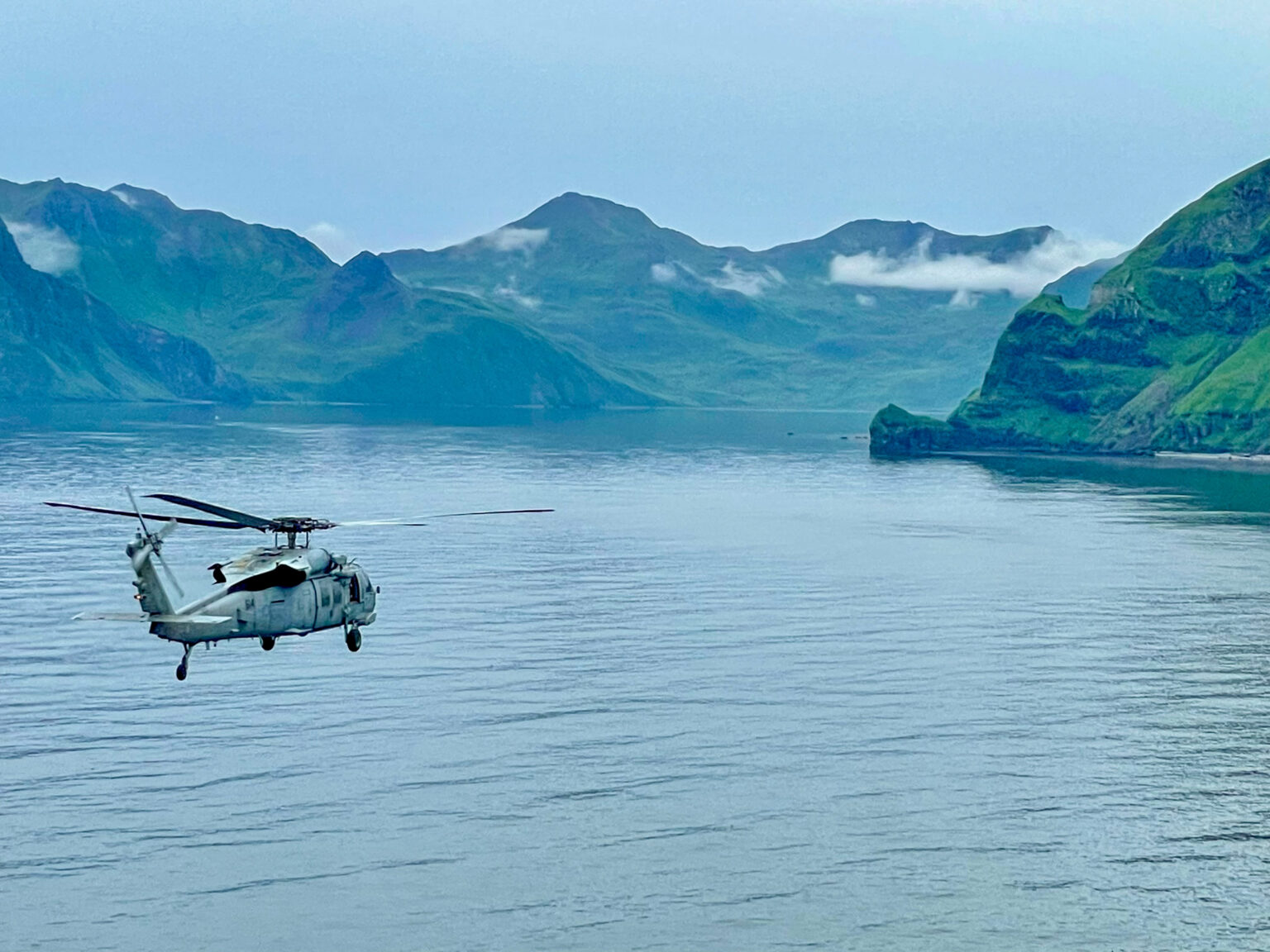 Navy Helicopter, Osprey Units Drill on Rescue Efforts Across Alaskan ...