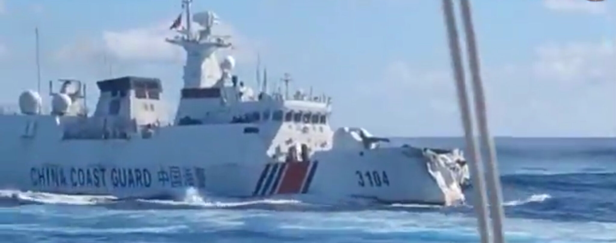 VIDEO: Chinese Warship, Cutter Collide in South China Sea - USNI News