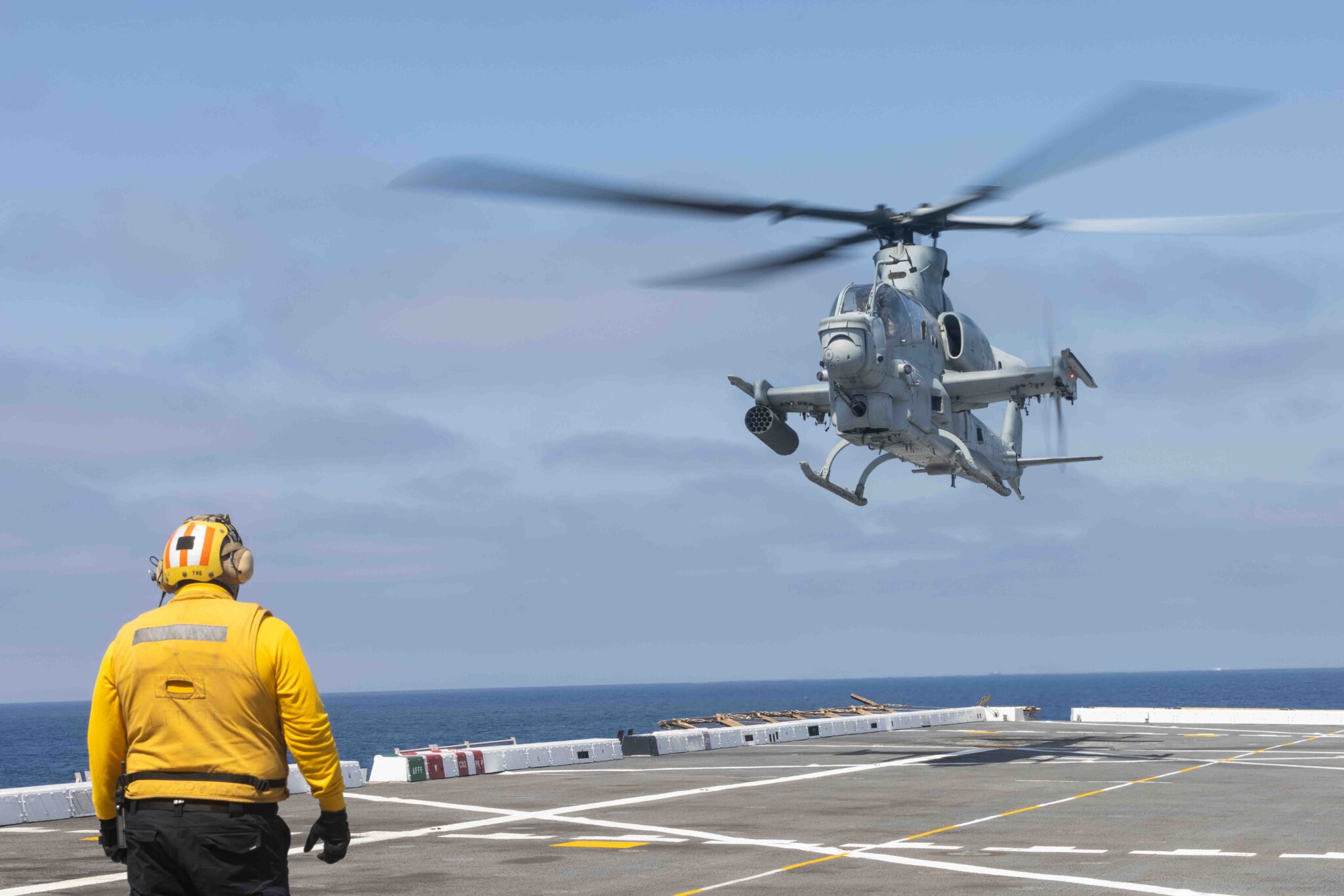 Marine Pilot Killed, Another Hospitalized in Southern California ...