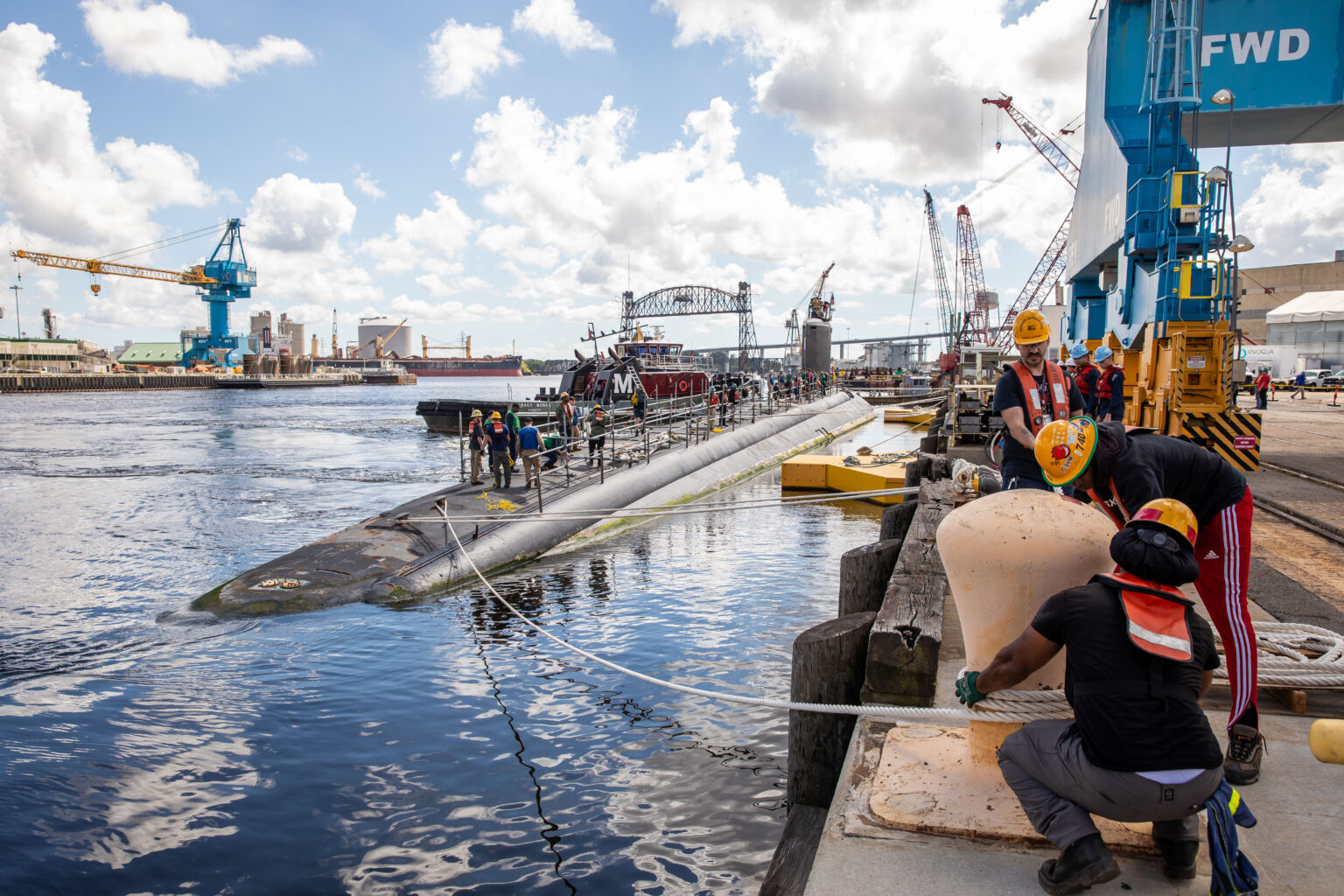 Navy, Palantir Announce $448M ‘Ship OS’ AI Tool for Shipbuilding and ...